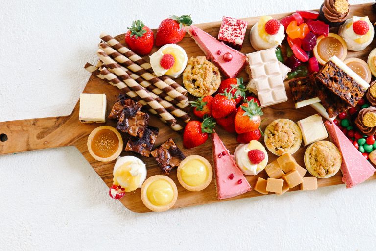 How to make the perfect dessert platter {that ratio you need to know ...
