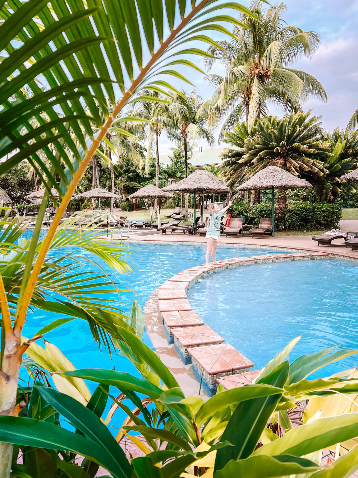 Outrigger Fiji Beach Resort Review | Family Travel | Fat Mum Slim