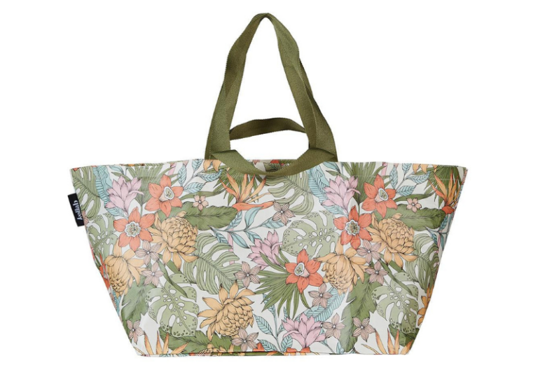 15 of the Best Beach Bag & Totes for Summer | Fat Mum Slim