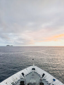 Captain Cook Cruises Fiji: Mamanuca and Yasawa Islands Cruise