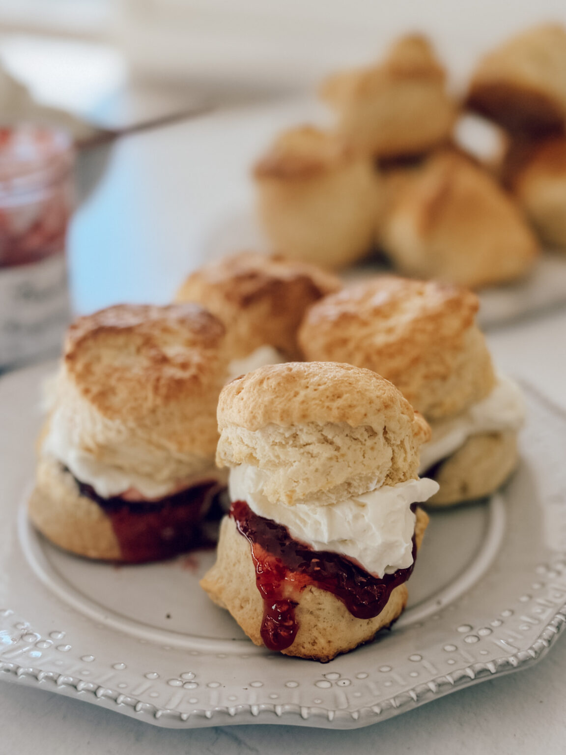 Easy lemonade scones (just 3 ingredients!)