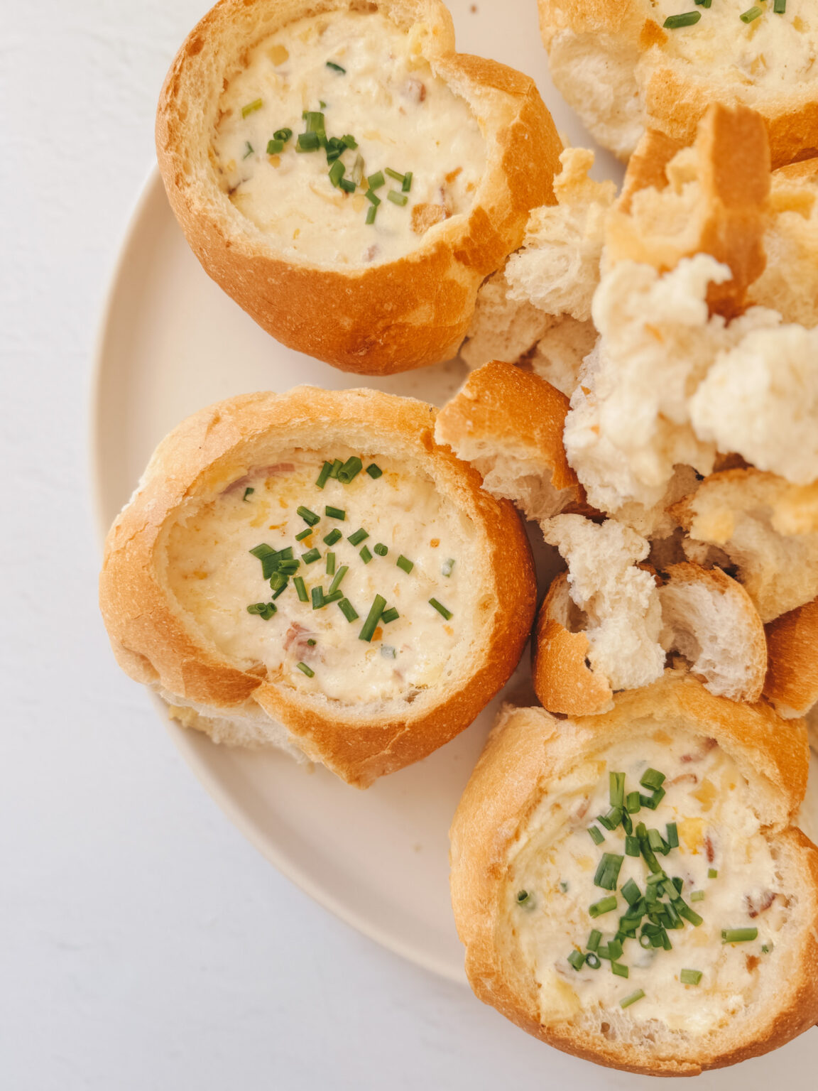 Mini cob loaf dips with creamed corn and bacon